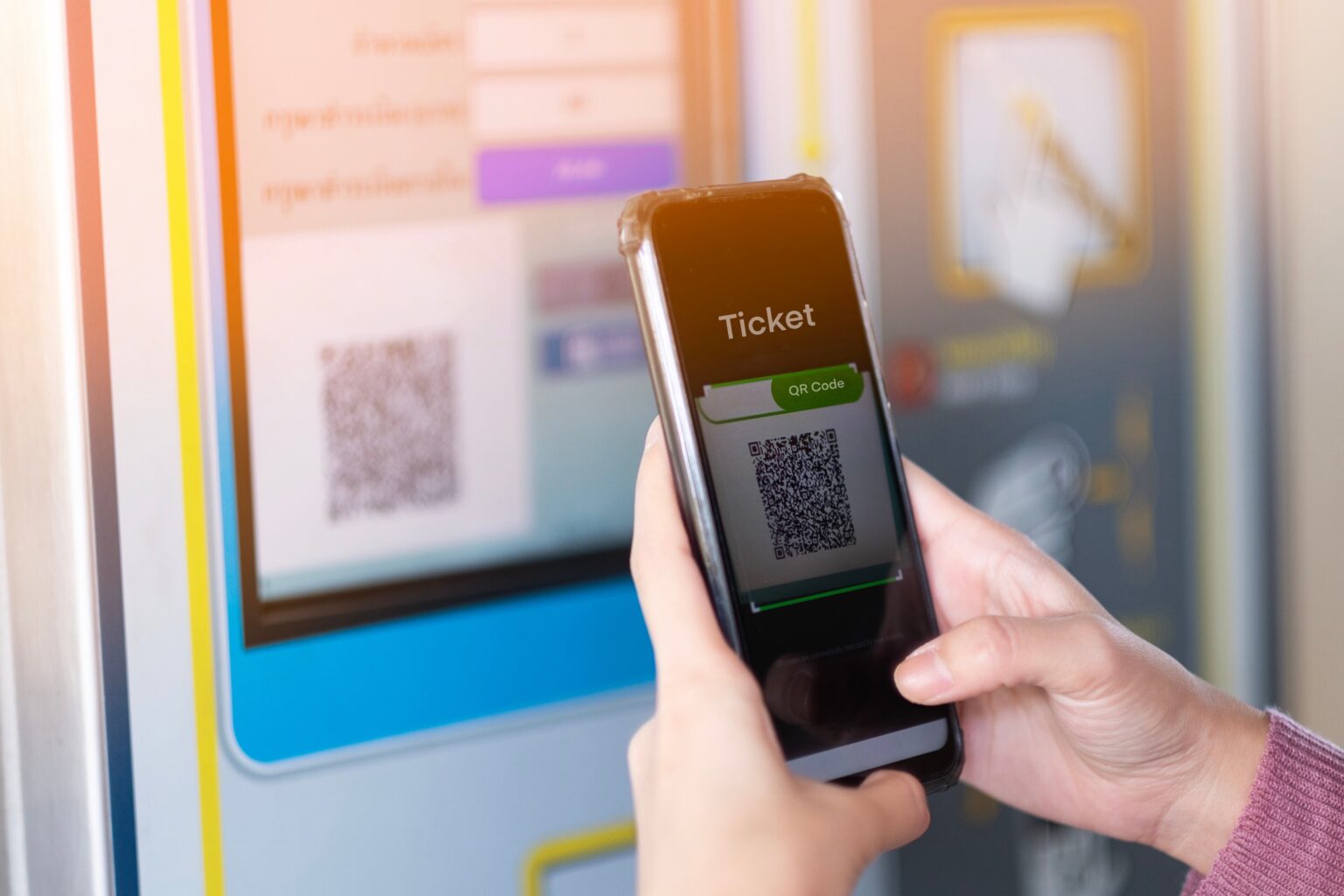 QR Codes and Airports: Transforming the Travel Experience