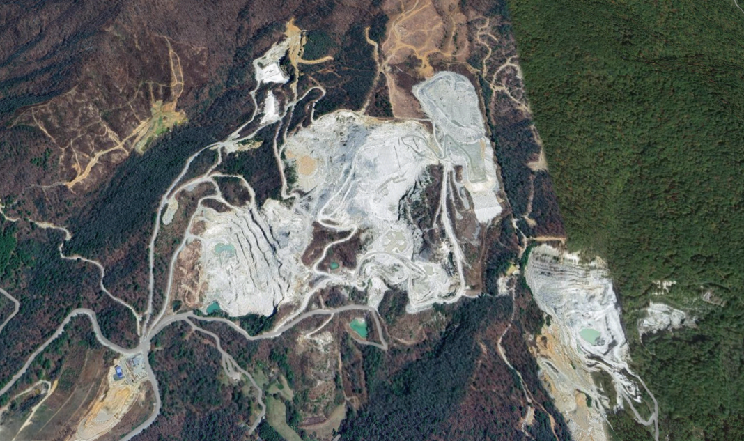 Hurricane Helene's Historic Flooding in Spruce Pine, NC Might Disrupt ...