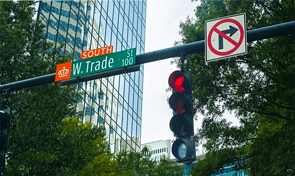 NC Officials Proposing Adding 4th Light To Traffic Lights For AI Self ...